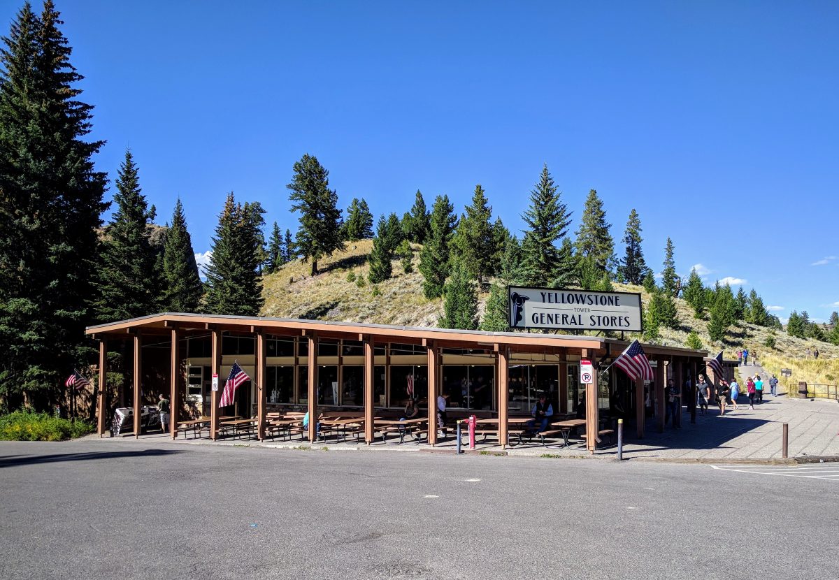 Best And Worst Of Yellowstone National Park - Grazy Goat