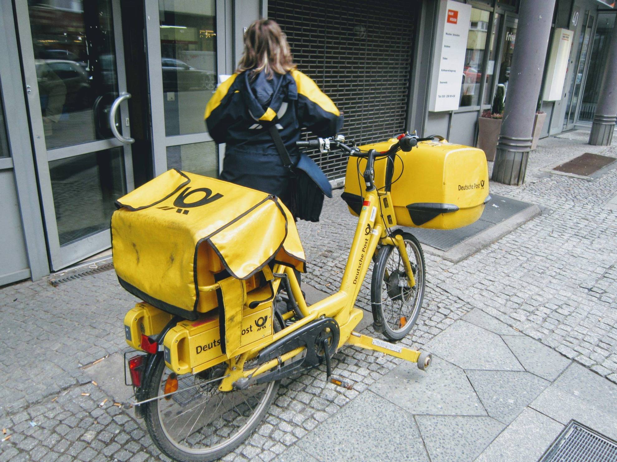 First Impressions of Frankfurt, Germany - Grazy Goat